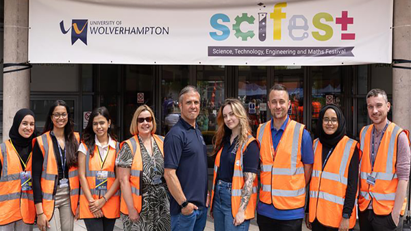 March 2025 | Summer graduation ceremonies - key dates - University of ...